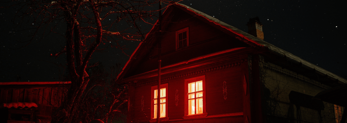 Horror Movie Homes: Where Iconic Scary Movies Were Filmed - Ron Pep...