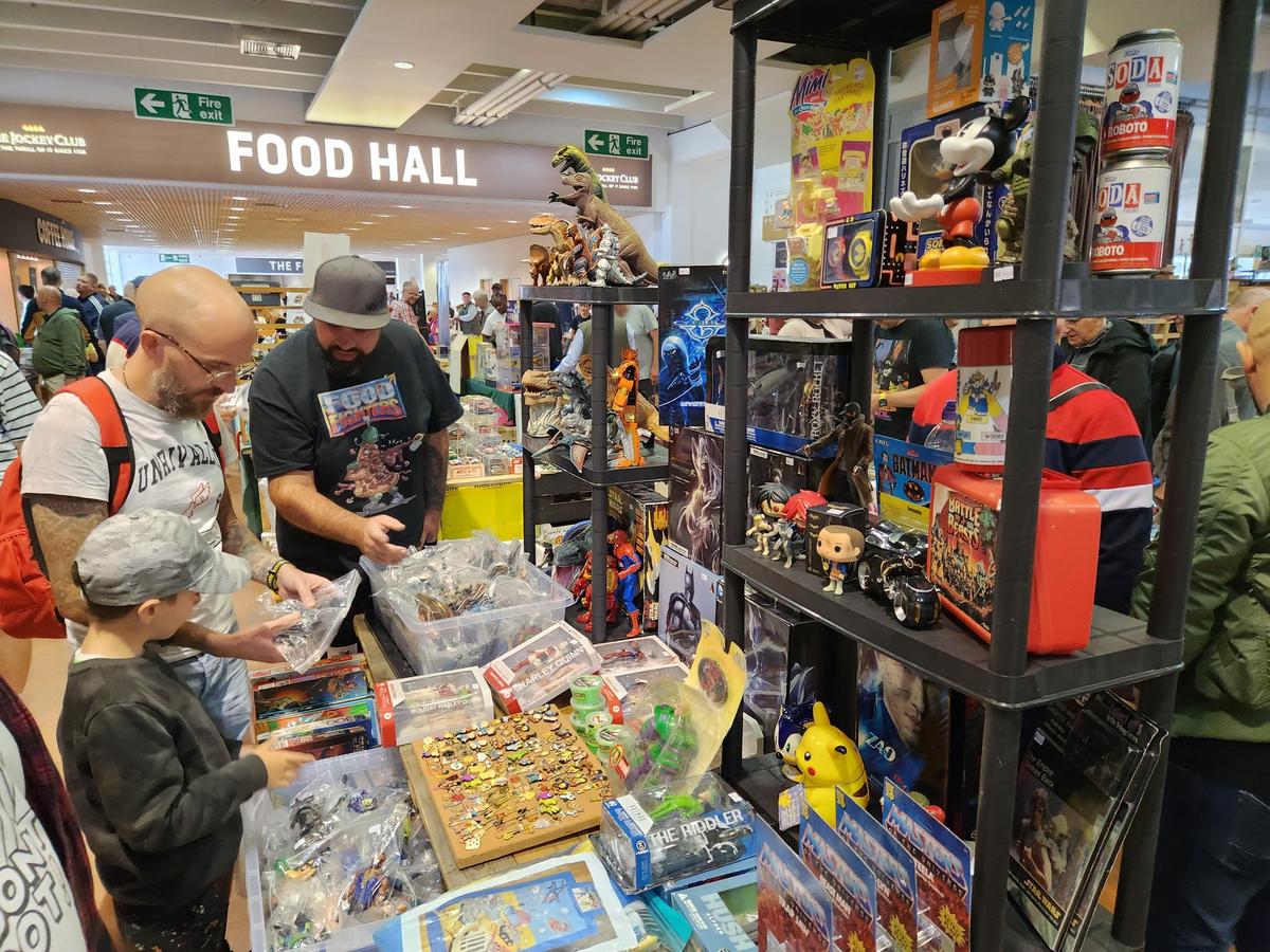 Step Into Nostalgia at the Inland NW Toy Show Classic: Where Vintag...