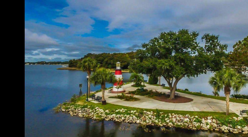 Mount Dora - Homes for Sale - Philip & Perrine Dowling - Real Broke...