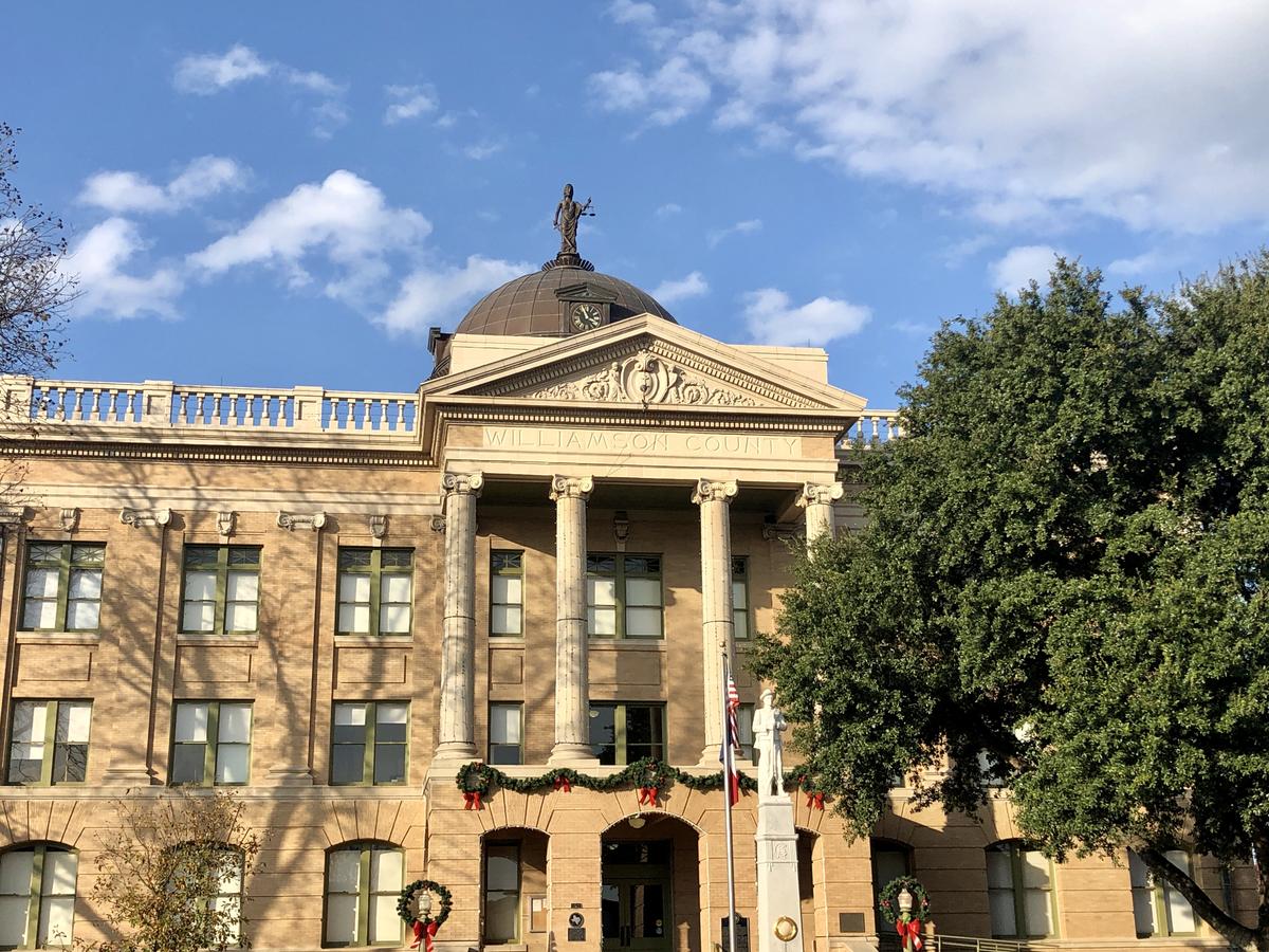 Top 5 Reasons to Live in Georgetown - Christina Legrand - Cedar Par...