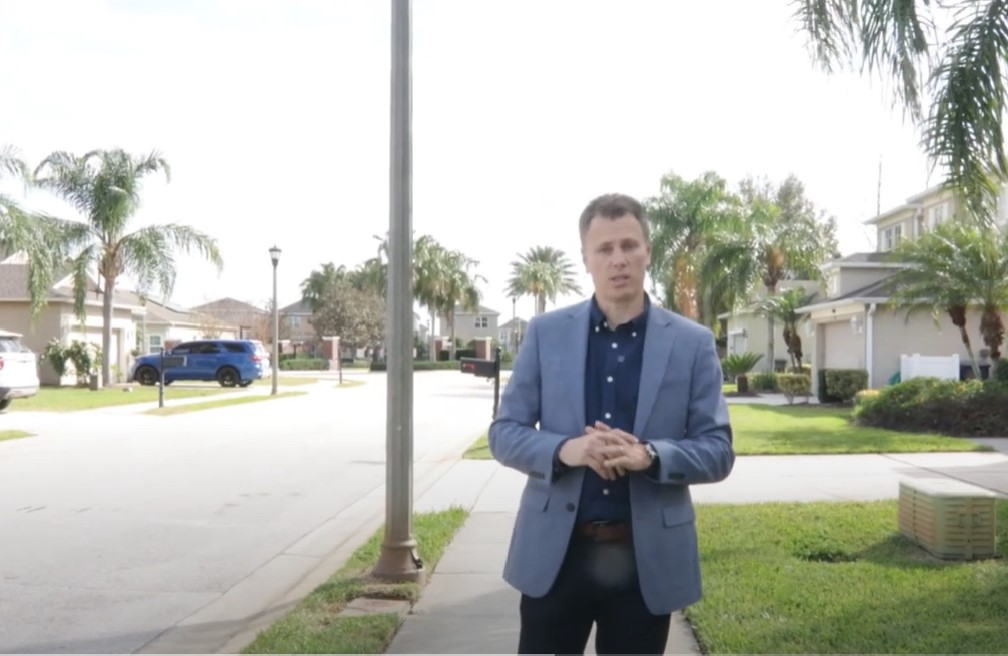 Income producing home in Davenport Florida. - Andy Neal - MAXIM Rea...