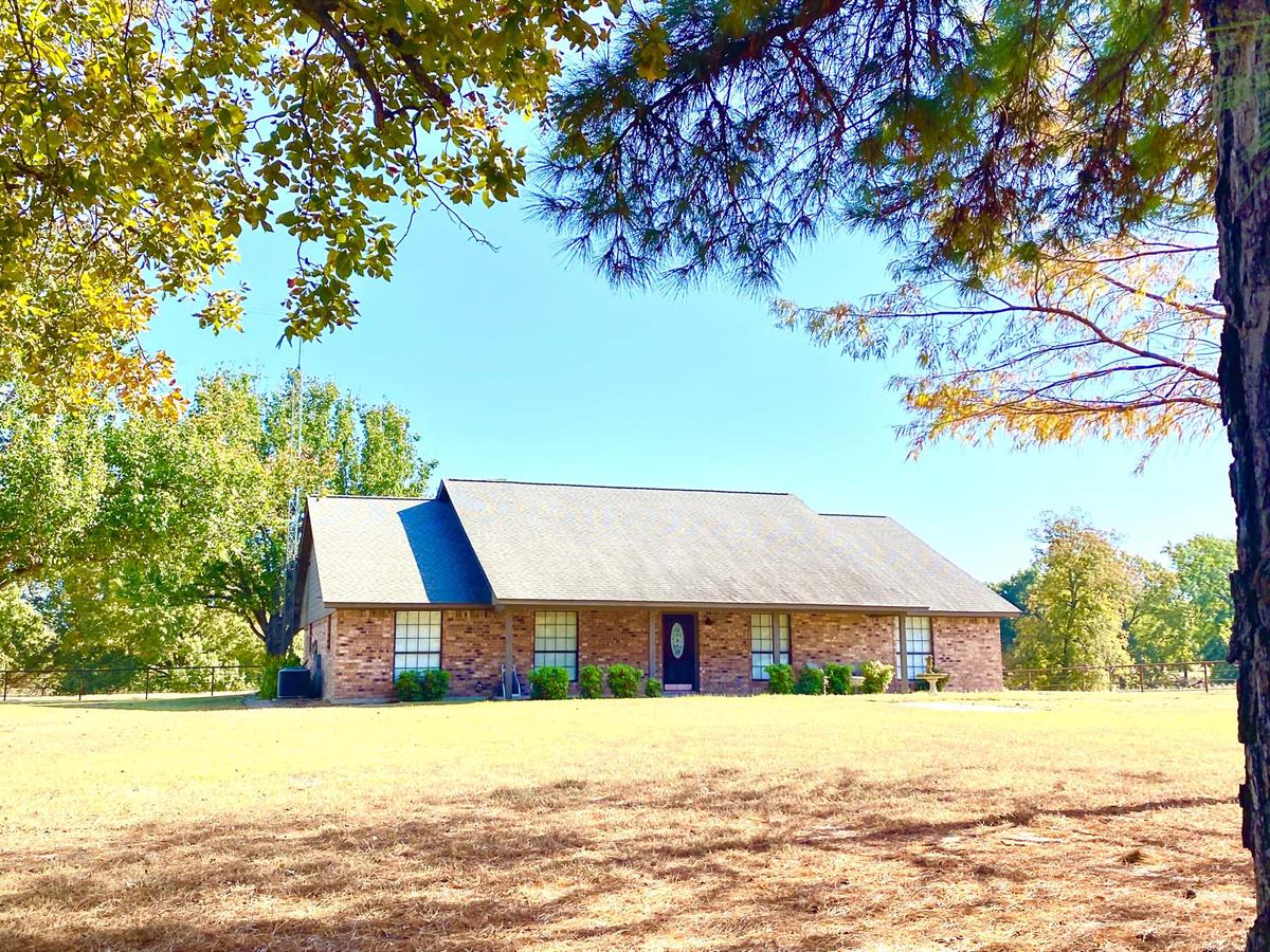 United Country Legacy Land Company Lindale Tx Home With Acreage F