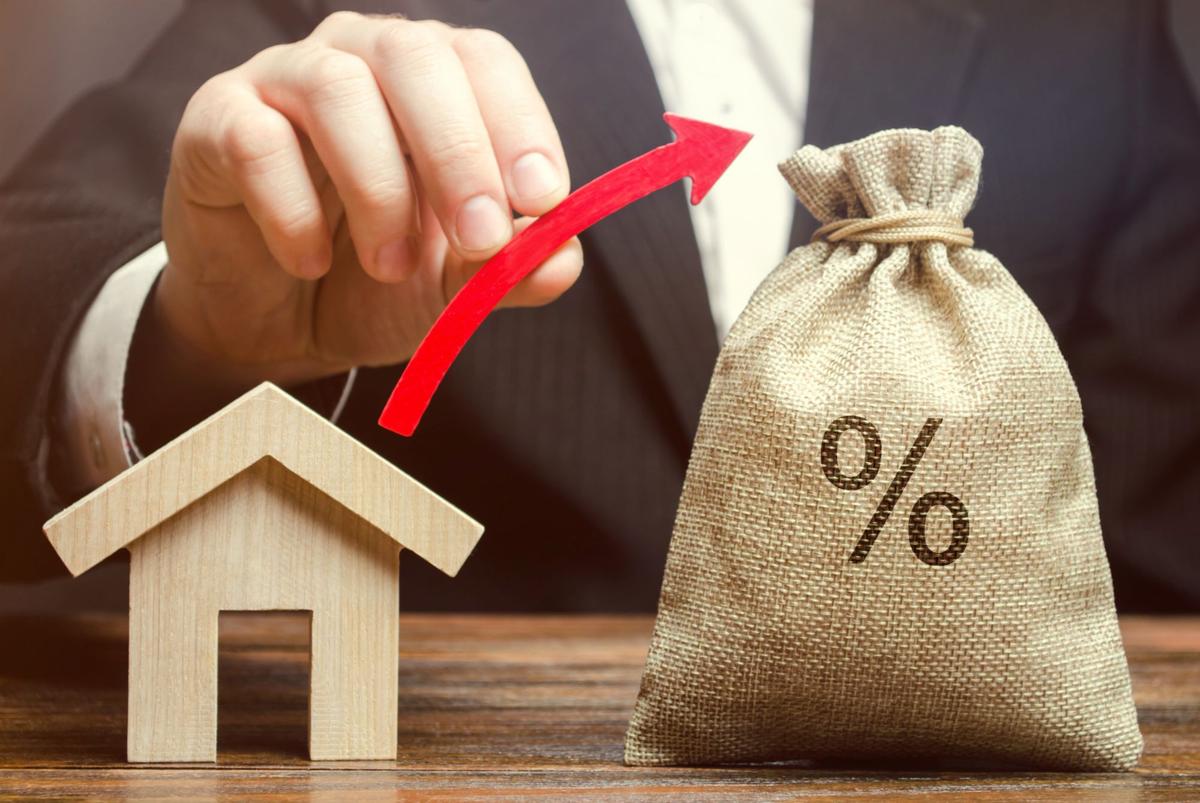 The effects of interest rates on the real estate - Will Daoud - LPT...