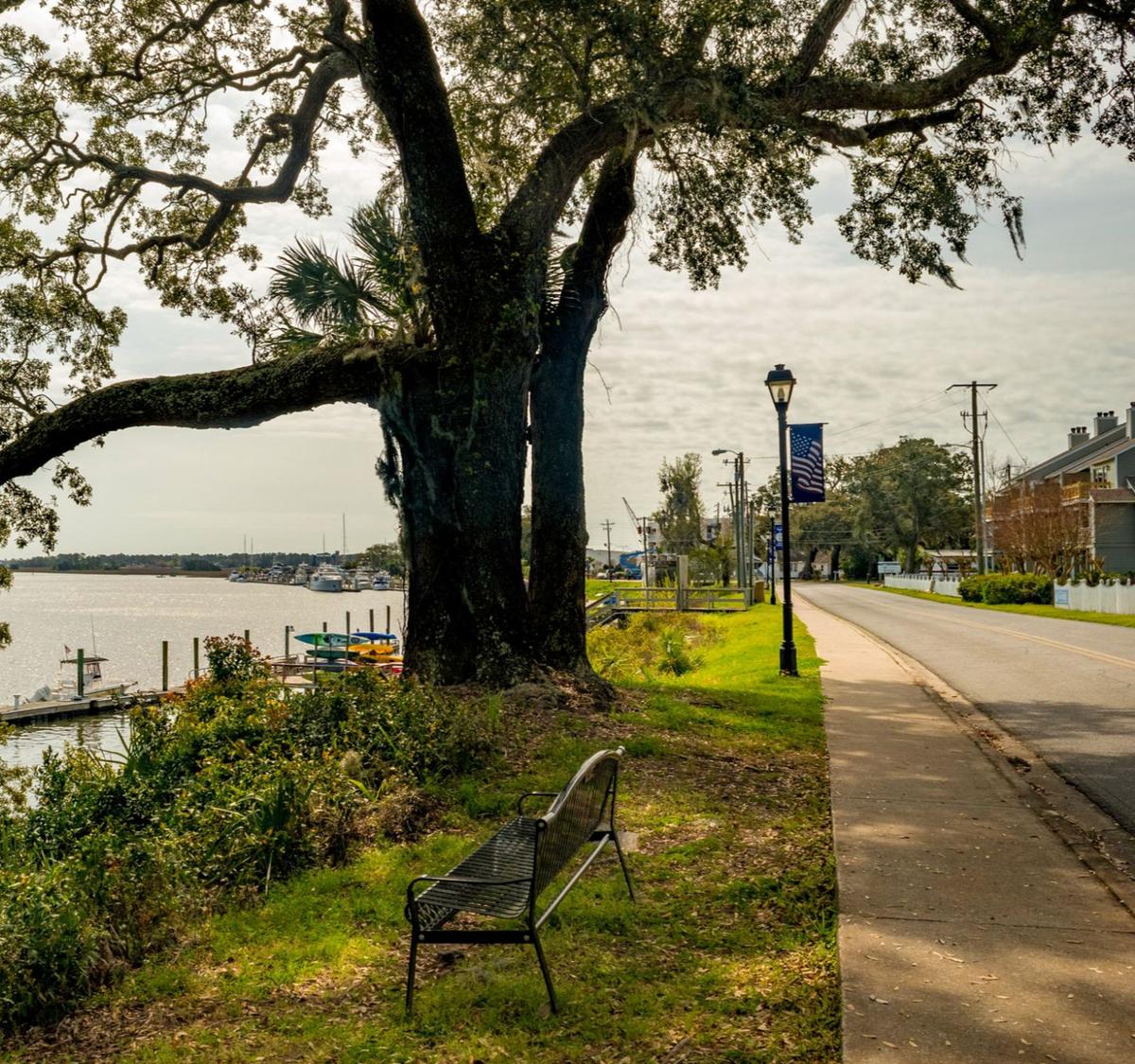 Thunderbolt - Homes for Sale - Anna Grace Lowenthal - Engel & Völkers