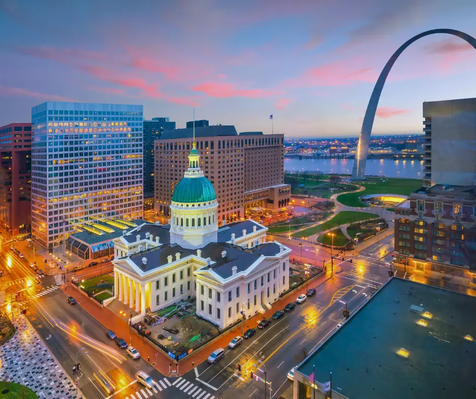 Real Estate - Rhonda Fischer - Rhonda Fischer