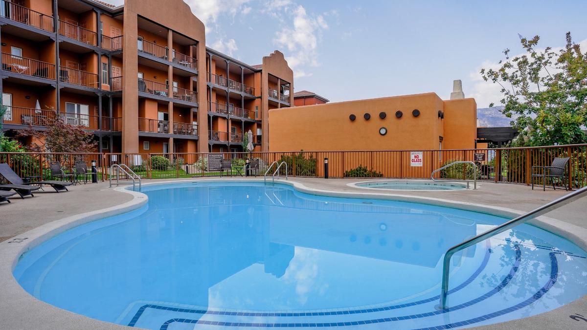 Lakeshore Villas in Osoyoos, BC: The Perfect Place for Lakeside Li...