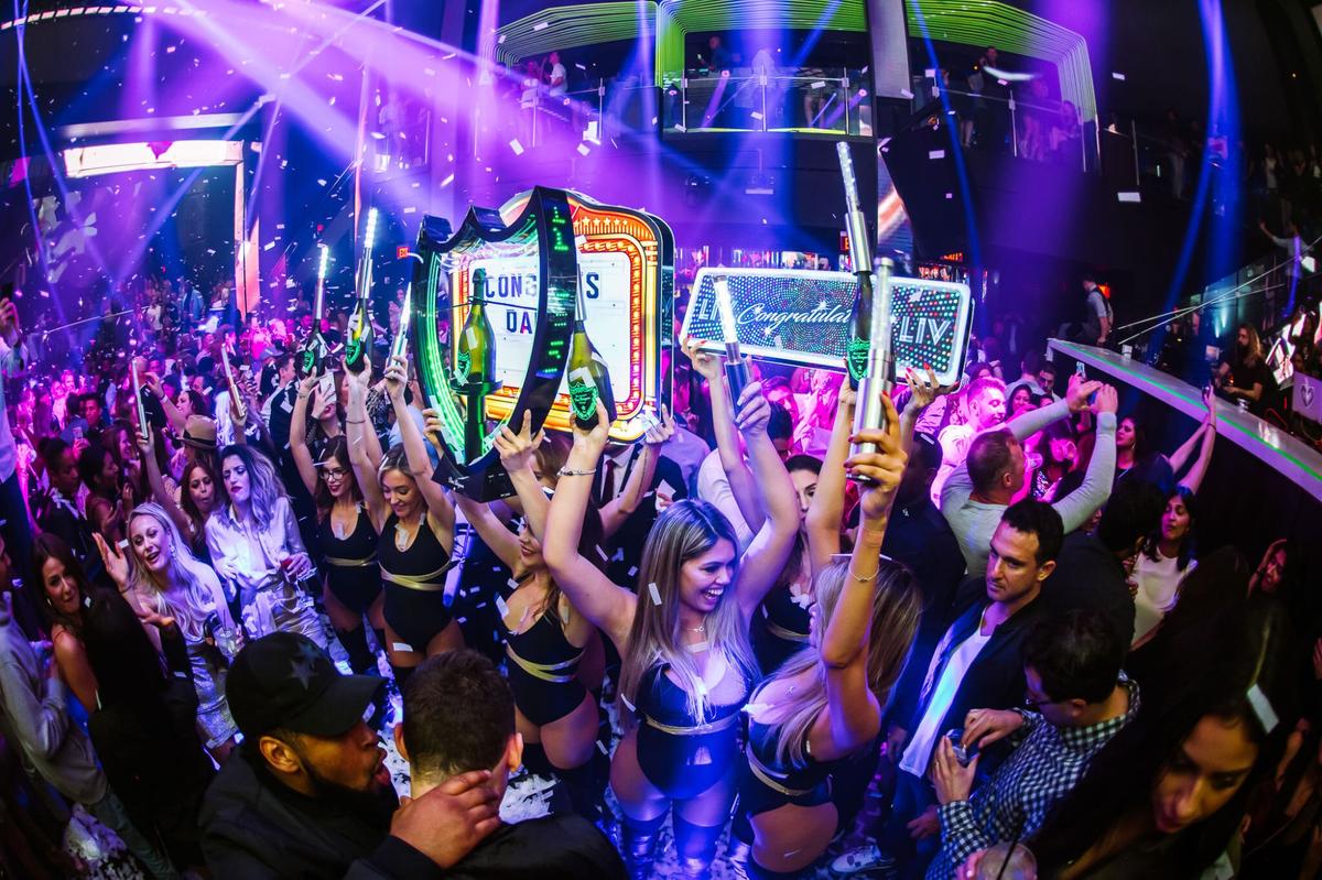 The Ultimate Guide to Miami's Nightlife: Hotspots You Can't Miss in...