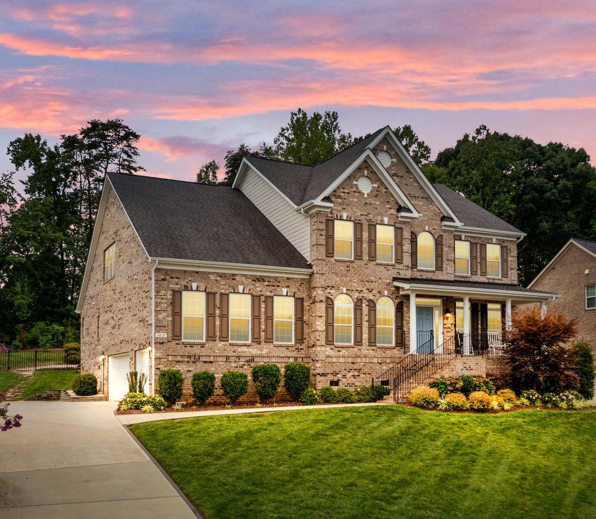 Best Neighborhoods to Live in Lake Norman - Maureen Roberge - LKN H...