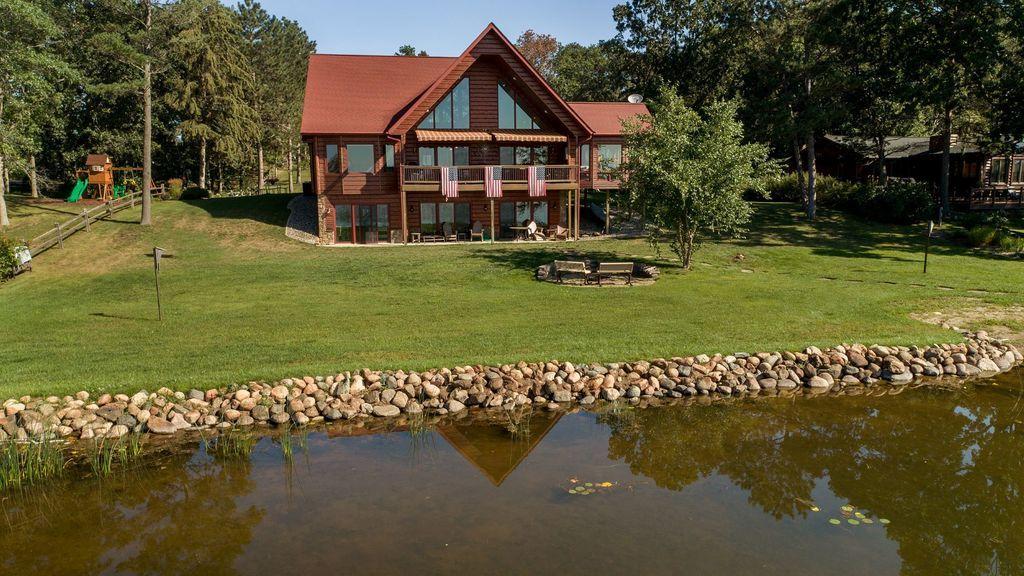 Lakefront Homes for Sale - Brandon Hedlund - Navigate North Group