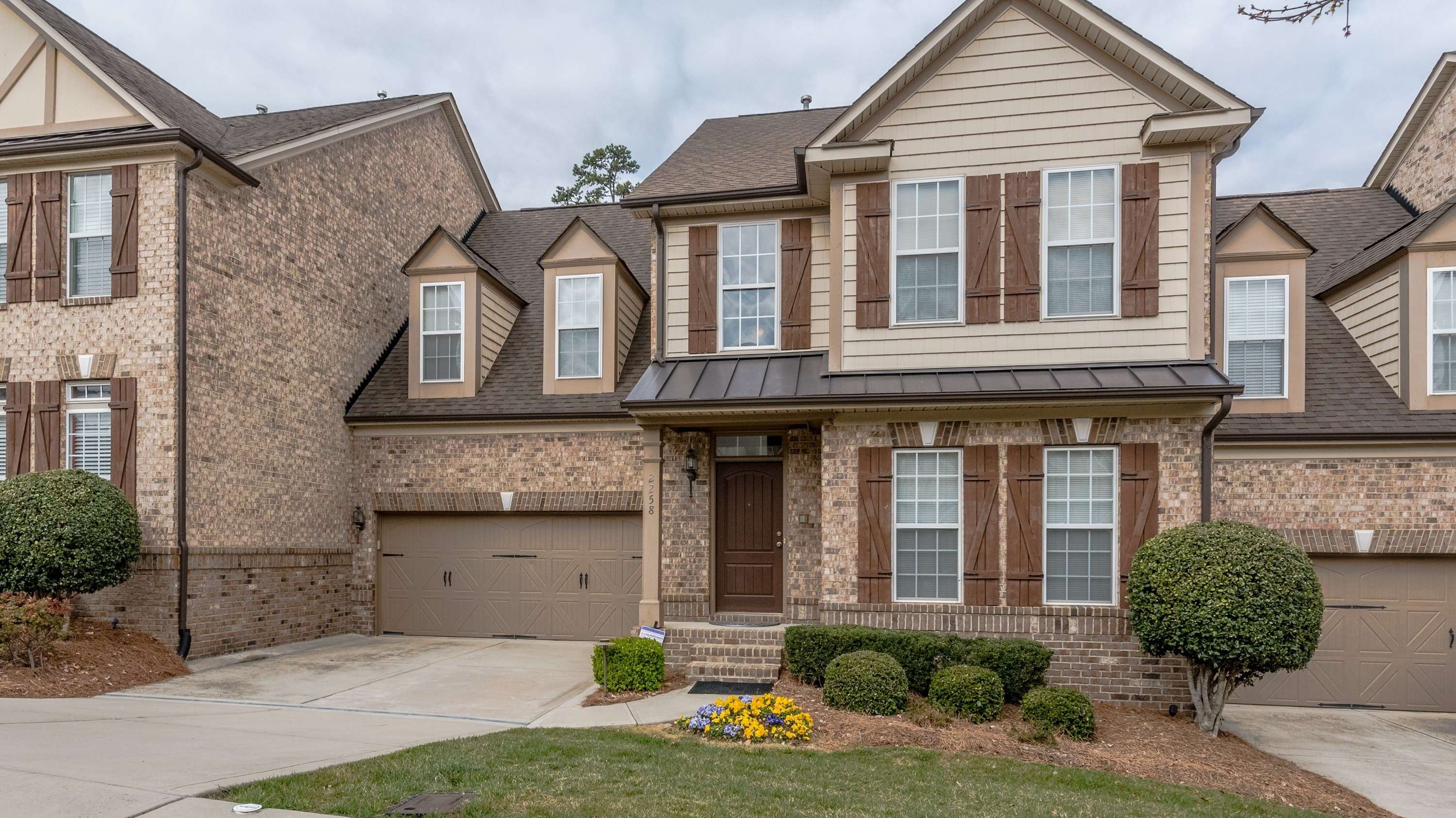 Real Estate - Leigh Brown & Associates - Leigh Brown & Associates