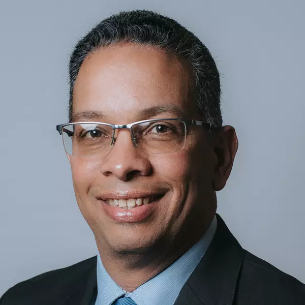 Real Estate - William Torres - LPT Realty