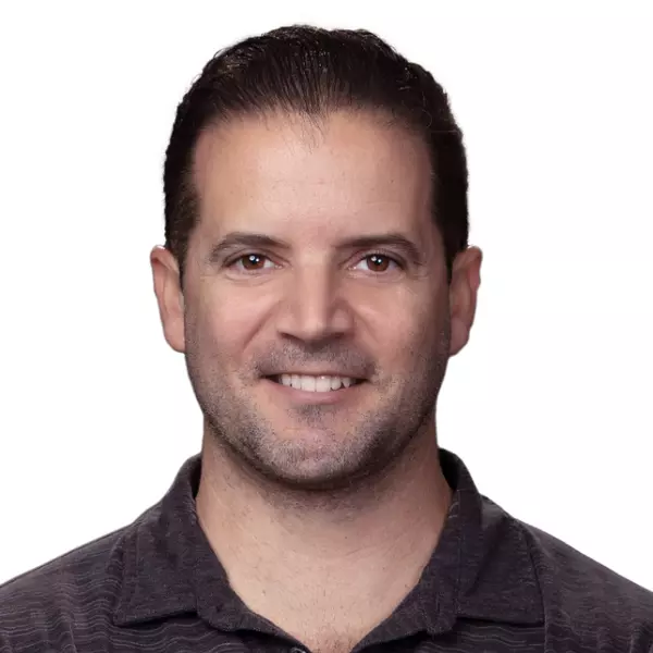 NextMove Real Estate - Real Estate Agent - Ray Fernandez