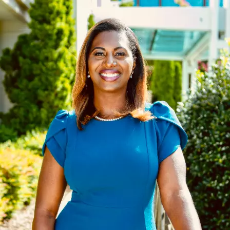 Real Estate - Shareika Cook - Horizon Realty