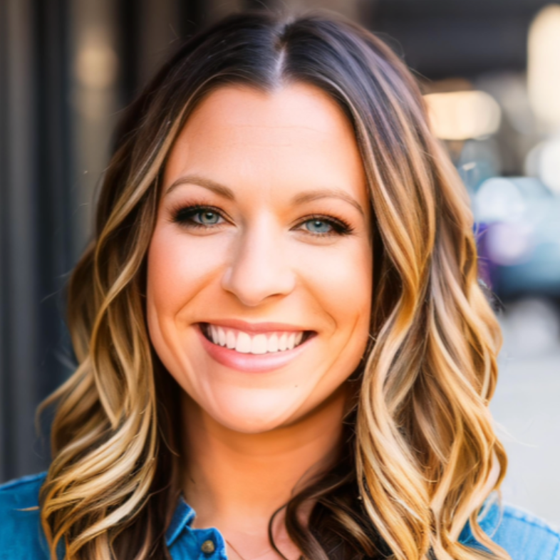 Real Estate Agent – Tina Casto - REVOL Real Estate