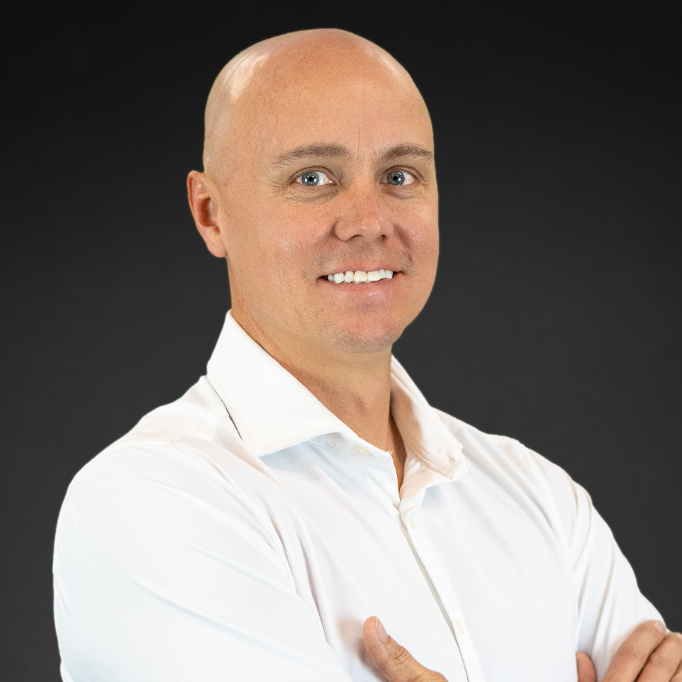 Real Estate Agent – Chris Mackert - Distinction Real Estate
