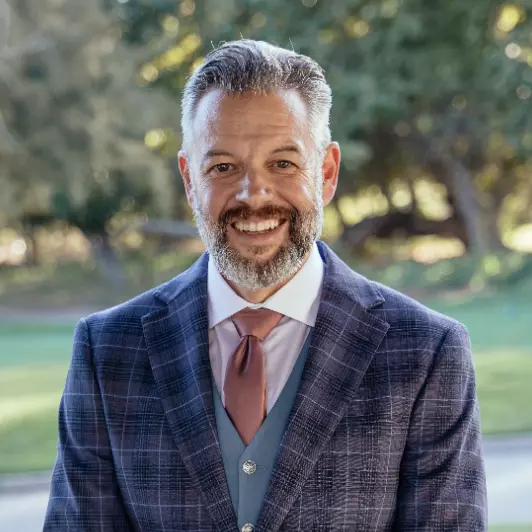 Real Estate - Jessie Rodriguez - Jessie Rodriguez