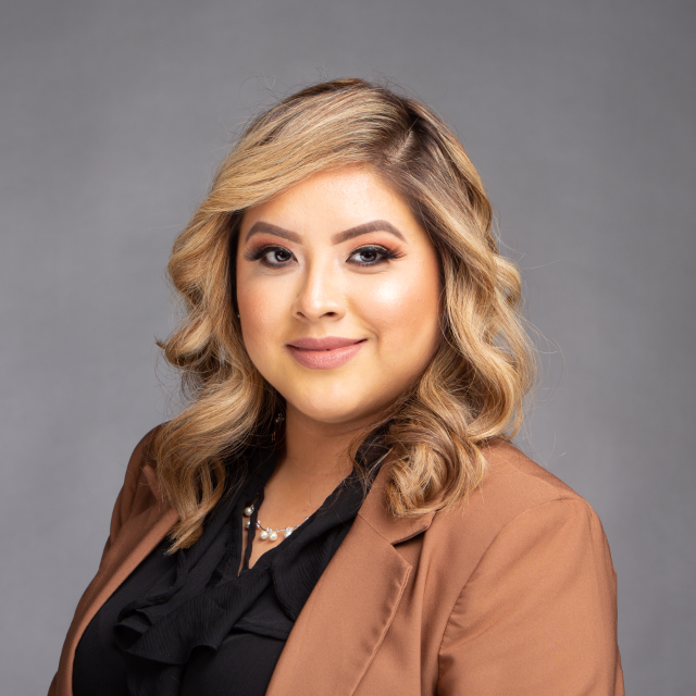 Real Estate Agent - Brisenia Valmory - VIVE Realty