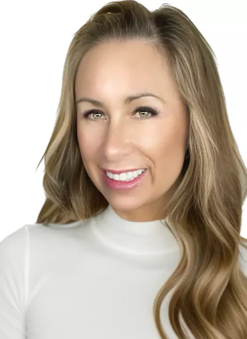 Real Estate Agent – Crystal Bauer - eXp Luxury