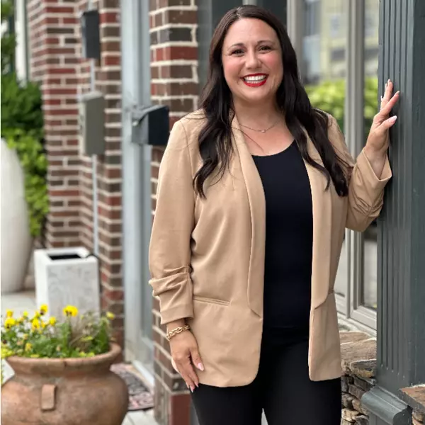 Real Estate - Shareika Cook - Horizon Realty