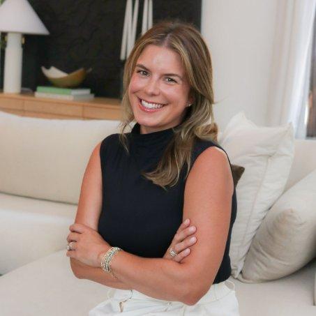 Real Estate Agent – Lauren Dillon - Glasshouse Realty Group